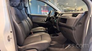 White Renault Express 2022 in Riga, with an engine capacity of 1.50 L and mileage of 67 thousand km for 10990 €, photo 13 on AUTOMOTO.COM.LV