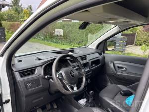 White Renault Express 2022 in Riga, with an engine capacity of 1.50 L and mileage of 42 thousand km for 10890 €, photo 4 on AUTOMOTO.COM.LV