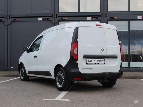 White Renault Express 2022 in Vilnius, with an engine capacity of 1.46 L and mileage of 103 thousand km for 11250 €, photo 4 on AUTOMOTO.COM.LV