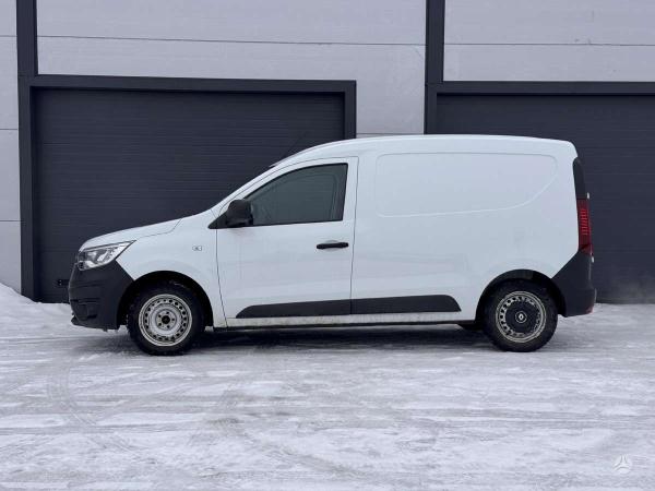 White Renault Express 2022 in Vilnius, with an engine capacity of 1.46 L and mileage of 45 thousand km for 12500 €, photo 6 on AUTOMOTO.COM.LV