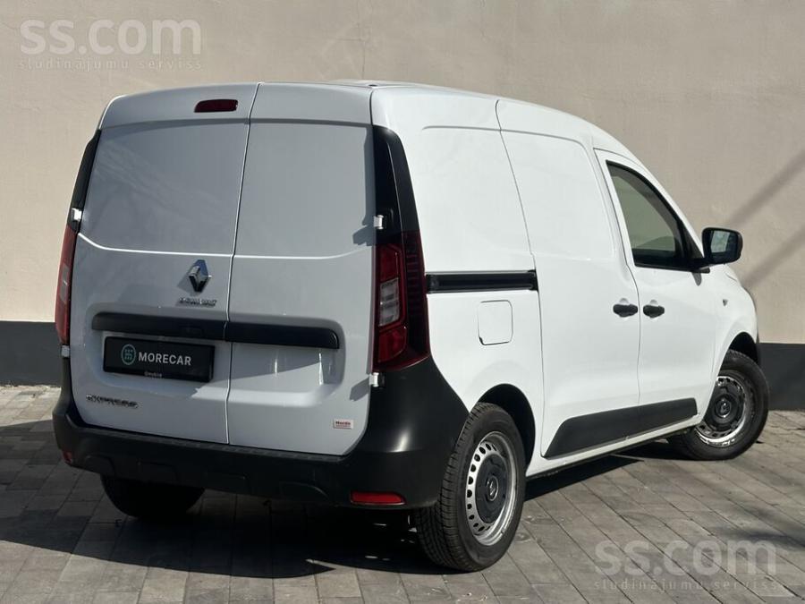 White Renault Express 2022 in Riga, with an engine capacity of 1.50 L and mileage of 104 thousand km for 11950 €, photo 5 on AUTOMOTO.COM.LV