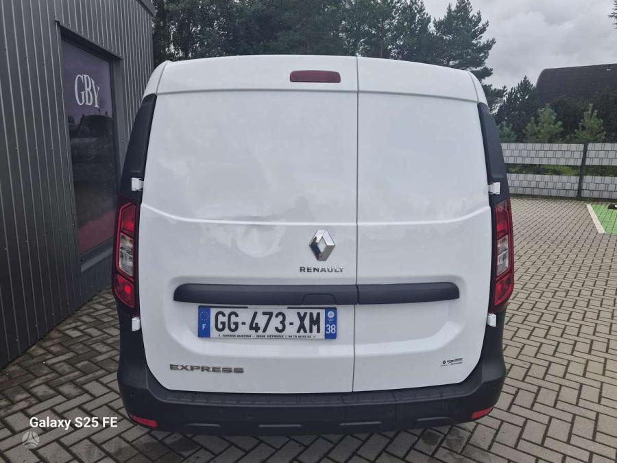 Balts Renault Express 2022 Tauragė, ar dzinēja tilpumu 1.33 L un nobraukumu 92 tūkst. km par 6800 €, foto 6 vietnē AUTOMOTO.COM.LV