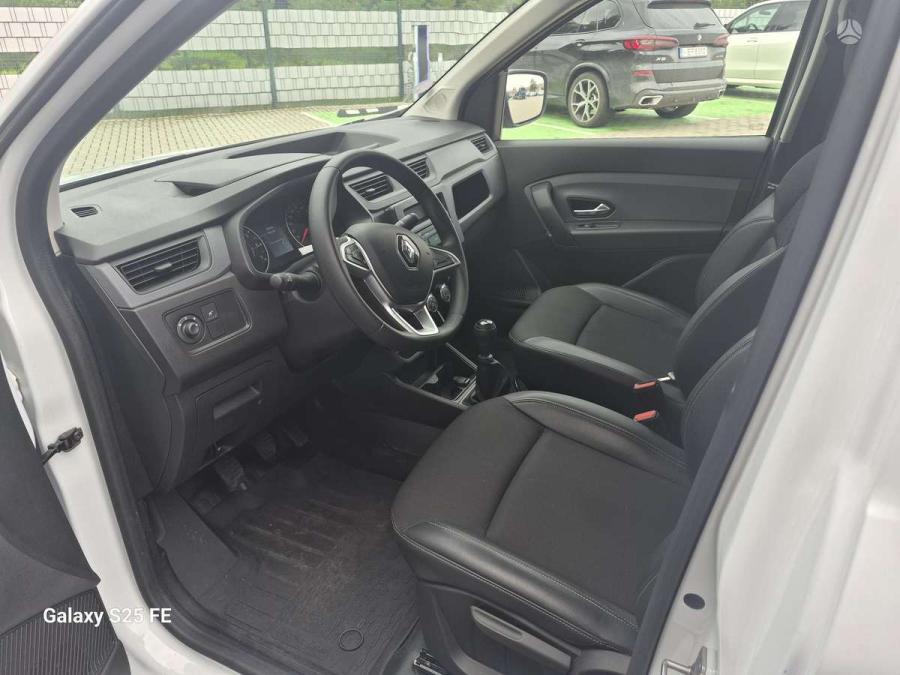 Balts Renault Express 2022 Tauragė, ar dzinēja tilpumu 1.33 L un nobraukumu 92 tūkst. km par 6800 €, foto 16 vietnē AUTOMOTO.COM.LV