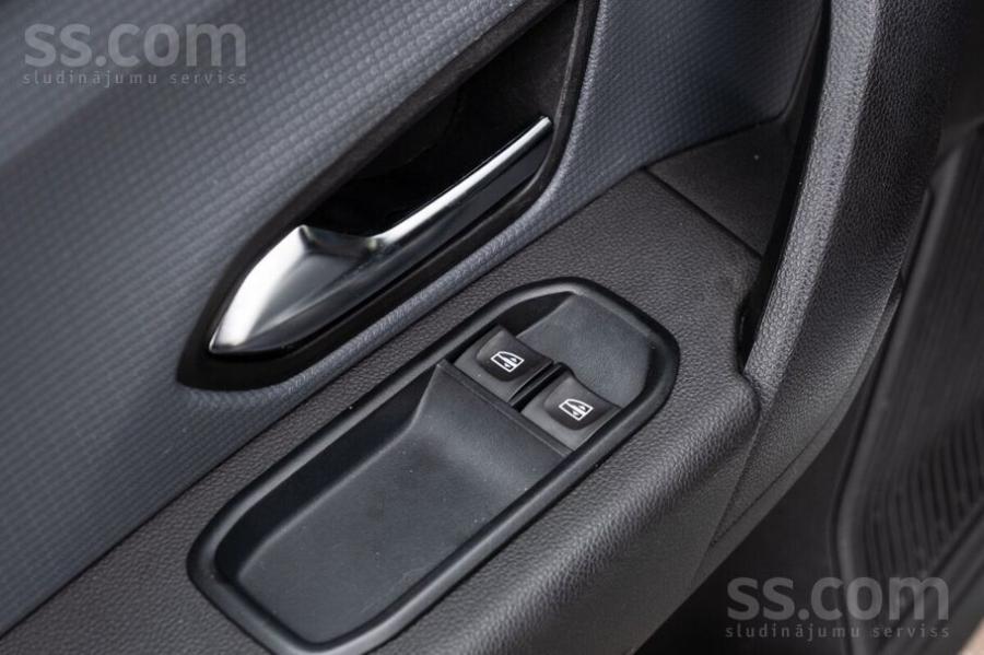 Balts Renault Express 2023 Rīga, ar dzinēja tilpumu 1.50 L un nobraukumu 38 tūkst. km par 12950 €, foto 16 vietnē AUTOMOTO.COM.LV