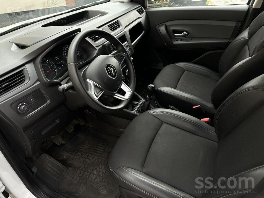 White Renault Express 2023 in Riga, with an engine capacity of 1.30 L and mileage of 118 thousand km for 14950 €, photo 8 on AUTOMOTO.COM.LV