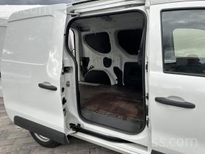White Renault Express 2023 in Riga, with an engine capacity of 1.30 L and mileage of 118 thousand km for 14950 €, photo 13 on AUTOMOTO.COM.LV