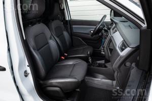 White Renault Express 2023 in Jelgava, with an engine capacity of 1.50 L and mileage of 51 thousand km for 14950 €, photo 10 on AUTOMOTO.COM.LV
