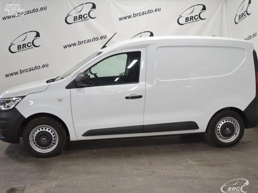 White Renault Express 2023 in Riga, with an engine capacity of 1.30 L and mileage of 37 thousand km for 16900 €, photo 19 on AUTOMOTO.COM.LV