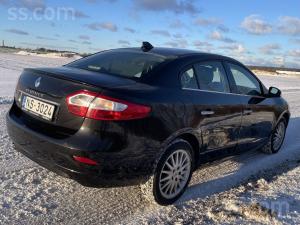 Black Renault Fluence 2011 in Riga, with an engine capacity of 2.00 L and mileage of 241 thousand km for 3550 €, photo 2 on AUTOMOTO.COM.LV