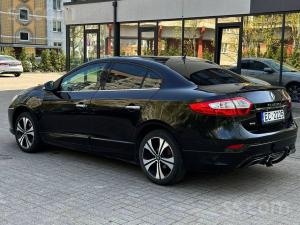 Melns Renault Fluence 2012 Rīga, ar dzinēja tilpumu 2.00 L un nobraukumu 318 tūkst. km par 3500 €, foto  vietnē AUTOMOTO.COM.LV