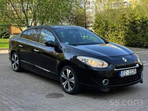 Melns Renault Fluence 2012 Rīga, ar dzinēja tilpumu 2.00 L un nobraukumu 318 tūkst. km par 3500 €, foto 10 vietnē AUTOMOTO.COM.LV