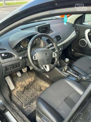 Black Renault Fluence 2012 in Vilnius, with an engine capacity of 1.50 L and mileage of 325 thousand km for 1850 €, photo 6 on AUTOMOTO.COM.LV