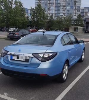 Zils Renault Fluence 2012 Viļņa, ar dzinēja tilpumu 0.00 L un nobraukumu 103 tūkst. km par 3200 €, foto 4 vietnē AUTOMOTO.COM.LV