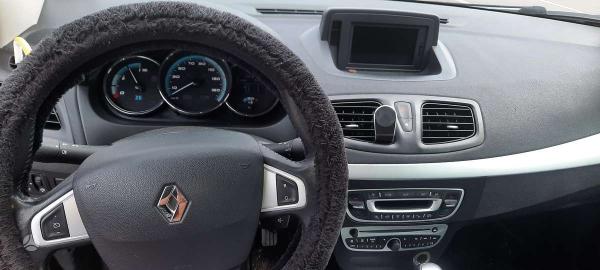 Blue Renault Fluence 2012 in Vilnius, with an engine capacity of 0.00 L and mileage of 103 thousand km for 3200 €, photo 10 on AUTOMOTO.COM.LV