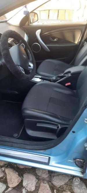 Zils Renault Fluence 2012 Viļņa, ar dzinēja tilpumu 0.00 L un nobraukumu 103 tūkst. km par 3200 €, foto 18 vietnē AUTOMOTO.COM.LV