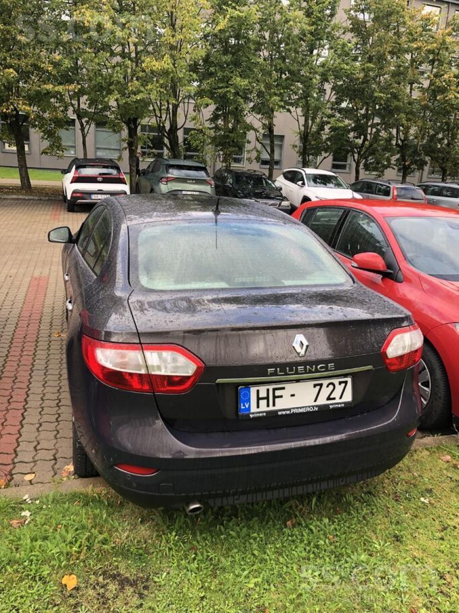 Brown Renault Fluence 2015 in Preili, with an engine capacity of 1.50 L and mileage of 142 thousand km for 5200 €, photo 9 on AUTOMOTO.COM.LV
