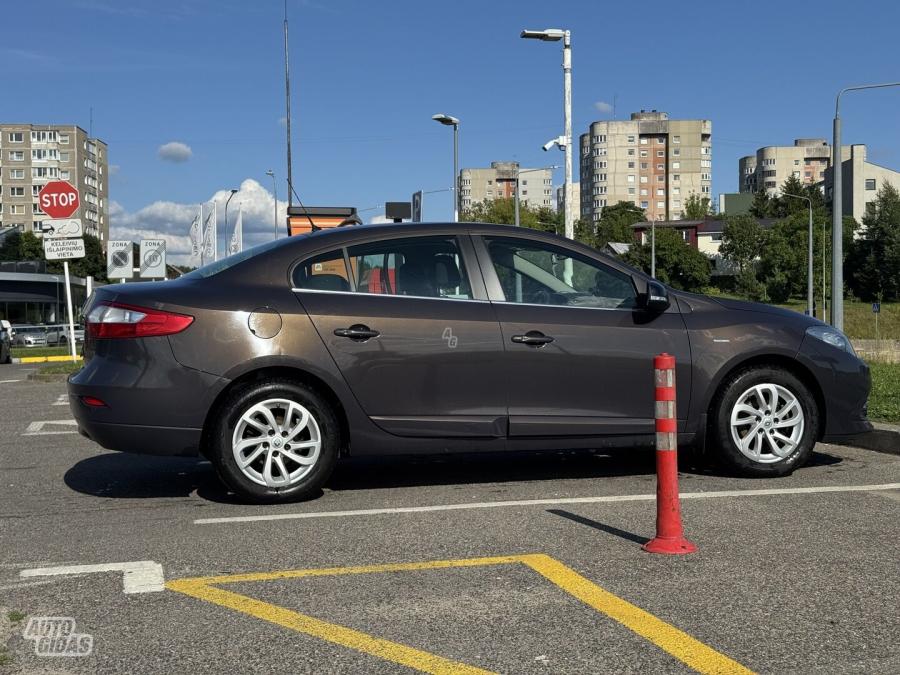 Brūns Renault Fluence 2016 Viļņa, ar dzinēja tilpumu 1.50 L un nobraukumu 154 tūkst. km par 4999 €, foto 5 vietnē AUTOMOTO.COM.LV