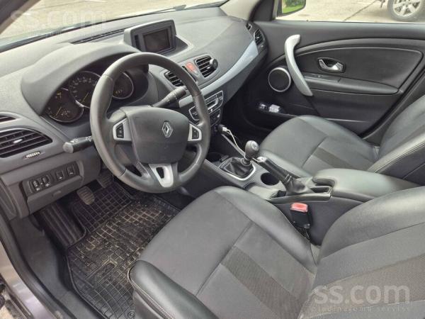 Grey Renault Fluence 2011 in Ogre, with an engine capacity of 2.00 L and mileage of 158 thousand km for 5900 €, photo 7 on AUTOMOTO.COM.LV