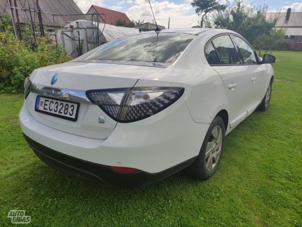 White Renault Fluence 2012 in Panevezys, with an engine capacity of 0.00 L and mileage of 139 thousand km for 1600 €, photo 2 on AUTOMOTO.COM.LV