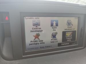 White Renault Fluence 2012 in Panevezys, with an engine capacity of 0.00 L and mileage of 139 thousand km for 1600 €, photo 7 on AUTOMOTO.COM.LV