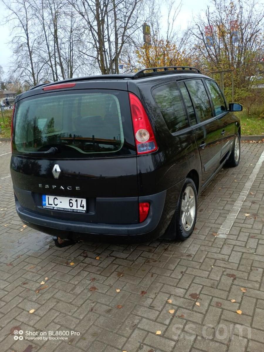 Melns Renault grand-espace 2004 Jelgava, ar dzinēja tilpumu 2.20 L un nobraukumu 278 tūkst. km par 1300 €, foto 5 vietnē AUTOMOTO.COM.LV