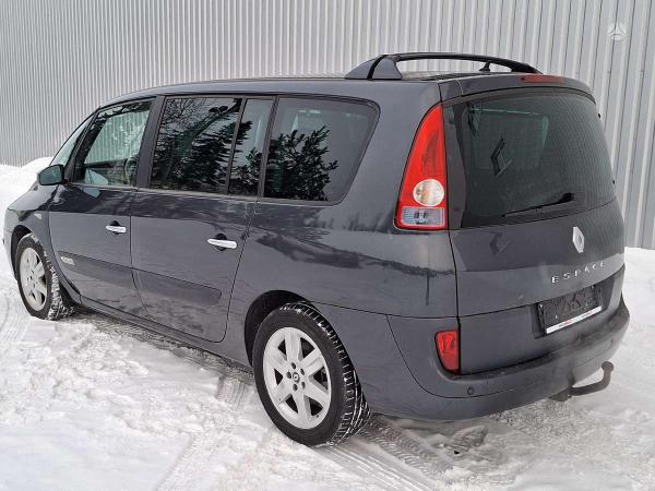 Melns Renault grand-espace 2005 Ukmergė, ar dzinēja tilpumu 3.50 L un nobraukumu 260 tūkst. km par 2500 €, foto 4 vietnē AUTOMOTO.COM.LV