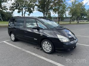 Black Renault grand-espace 2005 in Riga, with an engine capacity of 2.00 L and mileage of 252 thousand km for 1800 €, photo 3 on AUTOMOTO.COM.LV