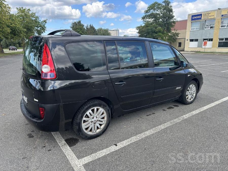 Black Renault grand-espace 2005 in Riga, with an engine capacity of 2.00 L and mileage of 252 thousand km for 1800 €, photo 8 on AUTOMOTO.COM.LV