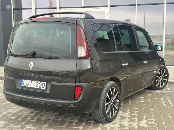 Melns Renault grand-espace 2008 Viļņa, ar dzinēja tilpumu 2.00 L un nobraukumu 257 tūkst. km par 2500 €, foto 6 vietnē AUTOMOTO.COM.LV