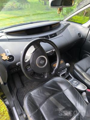 Melns Renault grand-espace 2008 Preiļi, ar dzinēja tilpumu 2.00 L un nobraukumu 300 tūkst. km par 2500 €, foto 4 vietnē AUTOMOTO.COM.LV