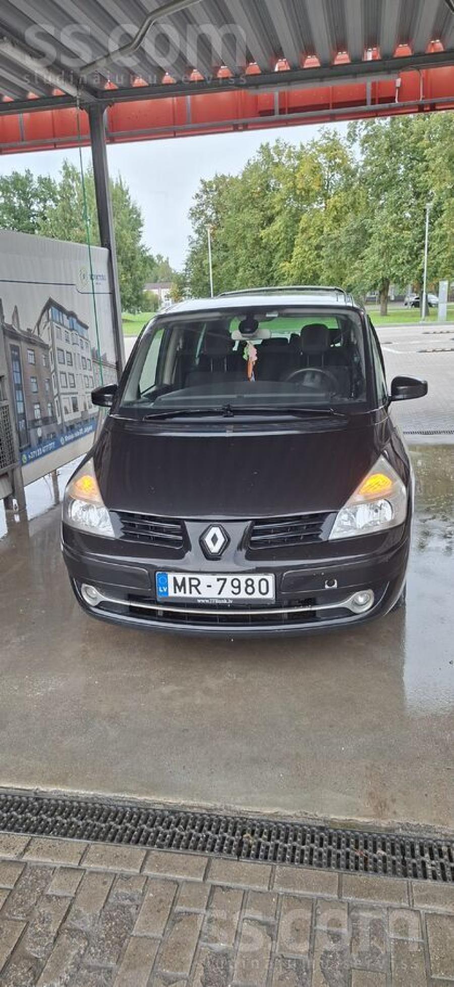 Black Renault grand-espace 2009 in Jelgava, with an engine capacity of 2.00 L and mileage of 306 thousand km for 2300 €, photo 1 on AUTOMOTO.COM.LV