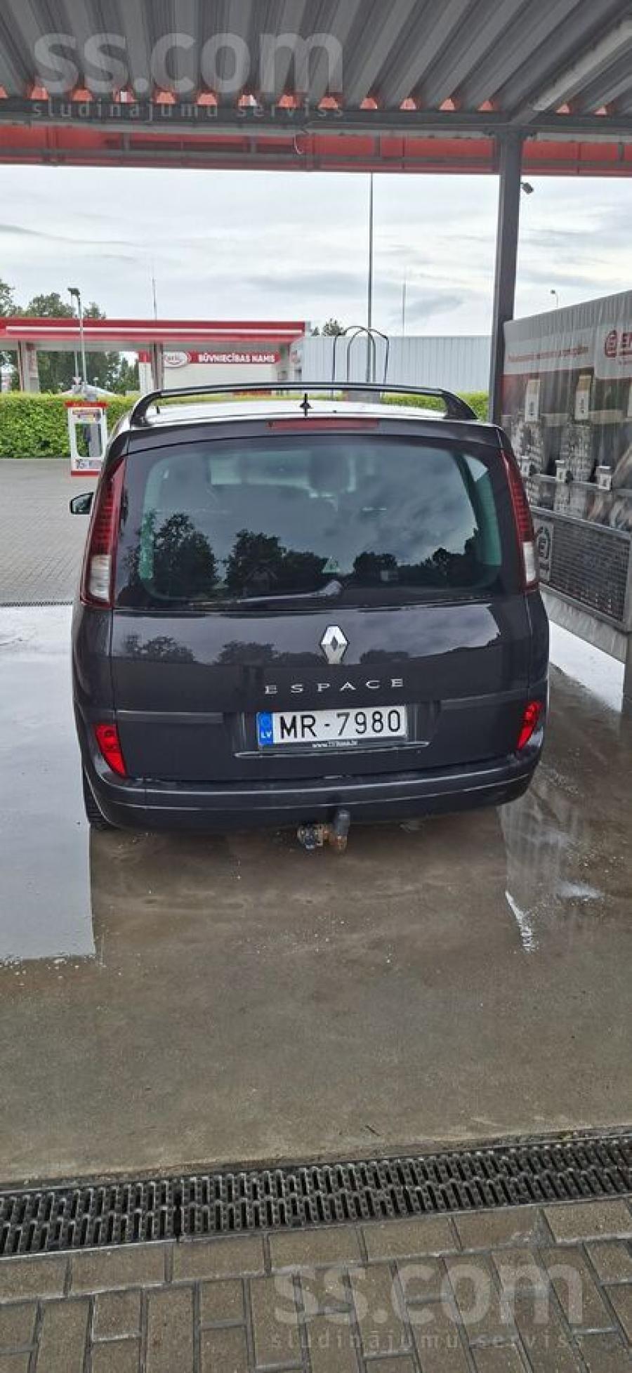 Black Renault grand-espace 2009 in Jelgava, with an engine capacity of 2.00 L and mileage of 306 thousand km for 2300 €, photo 3 on AUTOMOTO.COM.LV