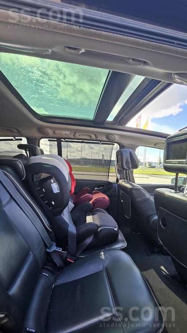 Melns Renault grand-espace 2009 Rīga, ar dzinēja tilpumu 2.00 L un nobraukumu 290 tūkst. km par 5500 €, foto 6 vietnē AUTOMOTO.COM.LV