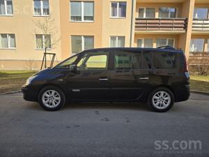 Melns Renault grand-espace 2011 Rīga, ar dzinēja tilpumu 2.00 L un nobraukumu 325 tūkst. km par 4890 €, foto 4 vietnē AUTOMOTO.COM.LV