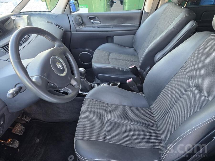 Melns Renault grand-espace 2011 Rīga, ar dzinēja tilpumu 2.00 L un nobraukumu 325 tūkst. km par 4890 €, foto 13 vietnē AUTOMOTO.COM.LV