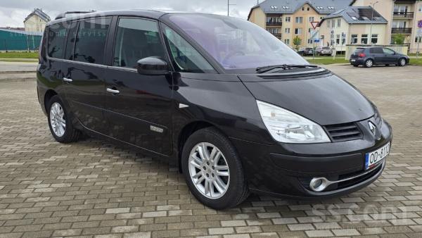 Melns Renault grand-espace 2012 Rīga, ar dzinēja tilpumu 2.00 L un nobraukumu 295 tūkst. km par 5550 €, foto 2 vietnē AUTOMOTO.COM.LV