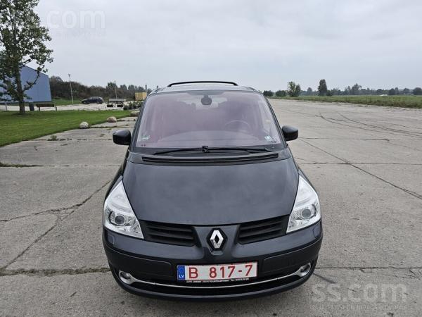 Черный Рено Гранд Эспейс 2012 в Рига, объемом двигателя 2.00 л и пробегом 323 тыс. км за 4995 €, фото 3 на AUTOMOTO.COM.LV