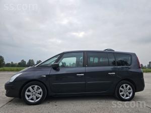 Melns Renault grand-espace 2012 Rīga, ar dzinēja tilpumu 2.00 L un nobraukumu 323 tūkst. km par 4995 €, foto 9 vietnē AUTOMOTO.COM.LV