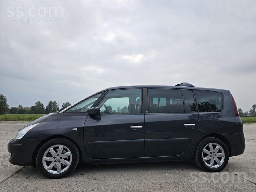 Melns Renault grand-espace 2012 Rīga, ar dzinēja tilpumu 2.00 L un nobraukumu 323 tūkst. km par 4995 €, foto 9 vietnē AUTOMOTO.COM.LV