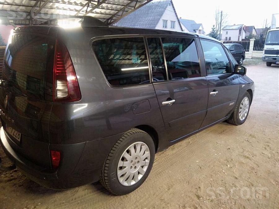 Black Renault grand-espace 2013 in Daugavpils, with an engine capacity of 2.00 L and mileage of 309 thousand km for 4200 €, photo 4 on AUTOMOTO.COM.LV