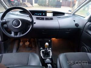 Black Renault grand-espace 2013 in Daugavpils, with an engine capacity of 2.00 L and mileage of 309 thousand km for 4200 €, photo 15 on AUTOMOTO.COM.LV