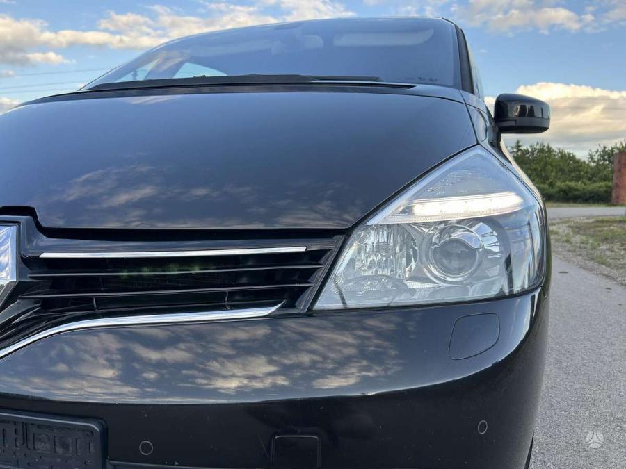 Melns Renault grand-espace 2014 Panevēža, ar dzinēja tilpumu 2.00 L un nobraukumu 251 tūkst. km par 5999 €, foto 13 vietnē AUTOMOTO.COM.LV