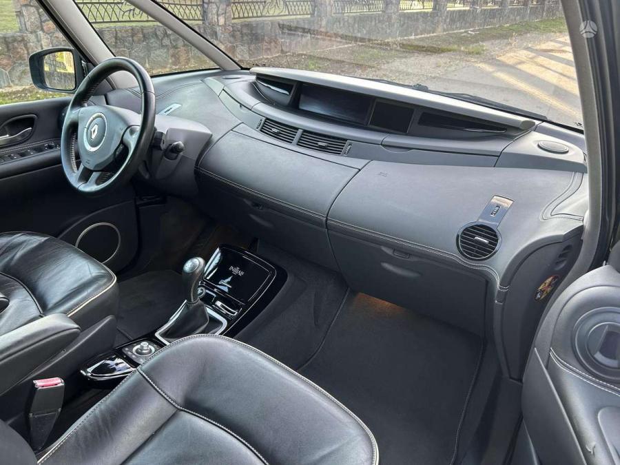 Melns Renault grand-espace 2014 Panevēža, ar dzinēja tilpumu 2.00 L un nobraukumu 251 tūkst. km par 5999 €, foto 25 vietnē AUTOMOTO.COM.LV