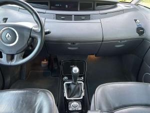 Melns Renault grand-espace 2014 Panevēža, ar dzinēja tilpumu 2.00 L un nobraukumu 251 tūkst. km par 5999 €, foto 30 vietnē AUTOMOTO.COM.LV