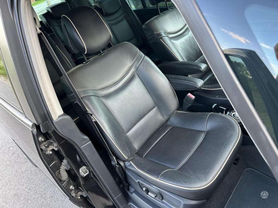 Melns Renault grand-espace 2014 Panevēža, ar dzinēja tilpumu 2.00 L un nobraukumu 251 tūkst. km par 5999 €, foto 31 vietnē AUTOMOTO.COM.LV