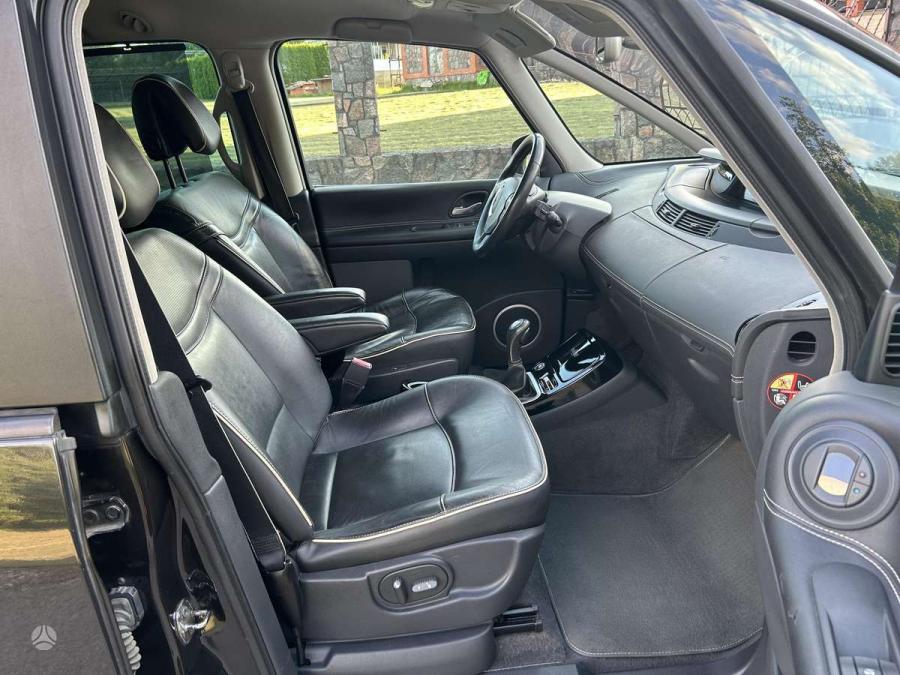 Melns Renault grand-espace 2014 Panevēža, ar dzinēja tilpumu 2.00 L un nobraukumu 251 tūkst. km par 5999 €, foto 32 vietnē AUTOMOTO.COM.LV