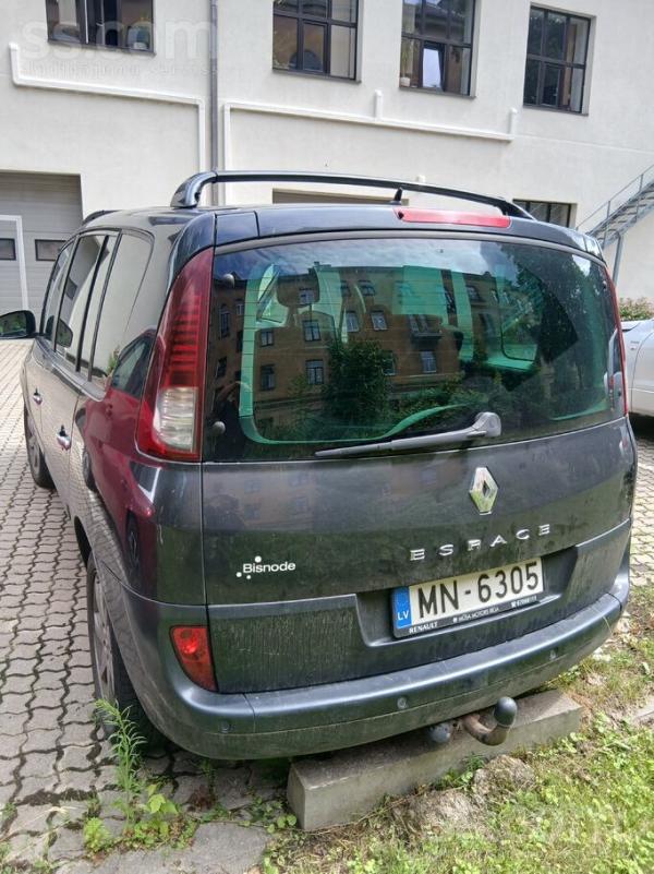 Black Renault grand-espace 2014 in Riga, with an engine capacity of 2.00 L and mileage of 267 thousand km for 2000 €, photo 3 on AUTOMOTO.COM.LV