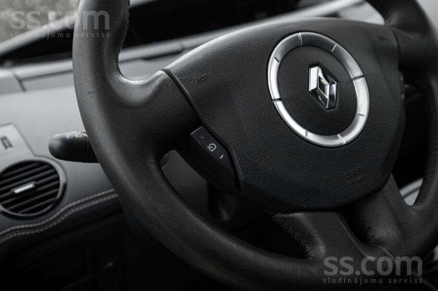 Black Renault grand-espace 2016 in Tukums, with an engine capacity of 2.00 L and mileage of 0 thousand km for 7490 €, photo 17 on AUTOMOTO.COM.LV