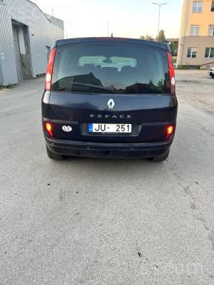 Zils Renault grand-espace 2004 Rīga, ar dzinēja tilpumu 2.20 L un nobraukumu 242 tūkst. km par 800 €, foto 3 vietnē AUTOMOTO.COM.LV