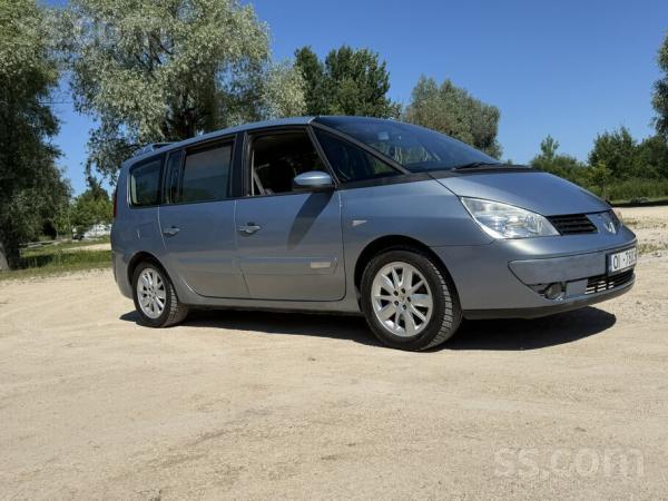 Синий Рено Гранд Эспейс 2006 в Рига, объемом двигателя 1.90 л и пробегом 394 тыс. км за 1100 €, фото 1 на AUTOMOTO.COM.LV